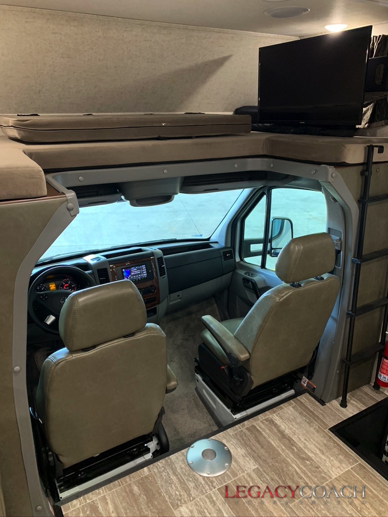 2018 Forest River Forester 2401ws Single Slide | Legacy Coach ...