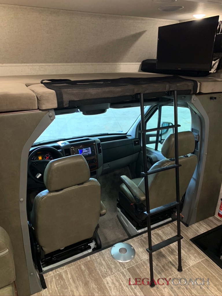 2018 Forest River Forester 2401ws Single Slide | Legacy Coach ...